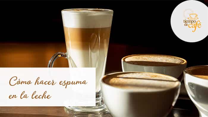Truco efectivo para espumar la leche en casa | Miltrucos